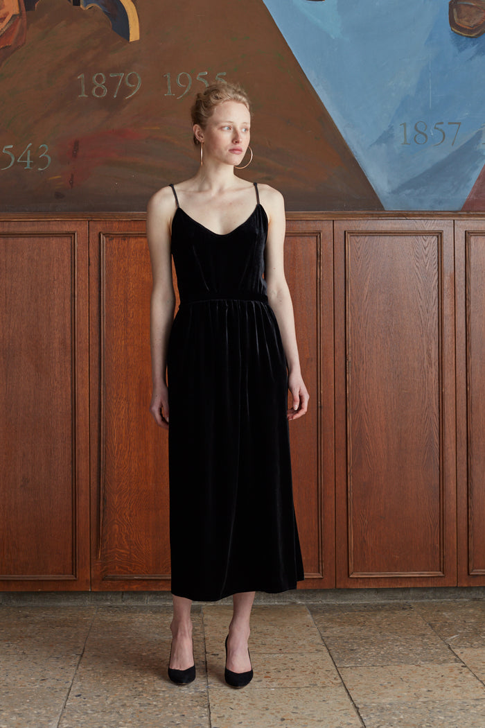 ADRIKA Black silk velvet evening dress